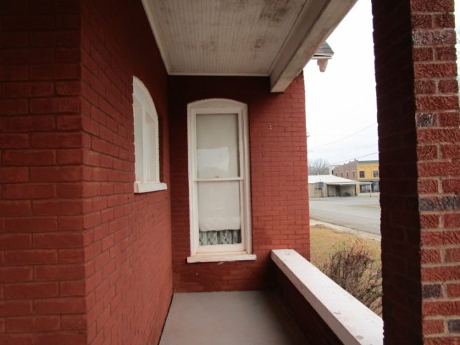 Robert Penn Warren Birthplace and Museum - Appalachia Bare