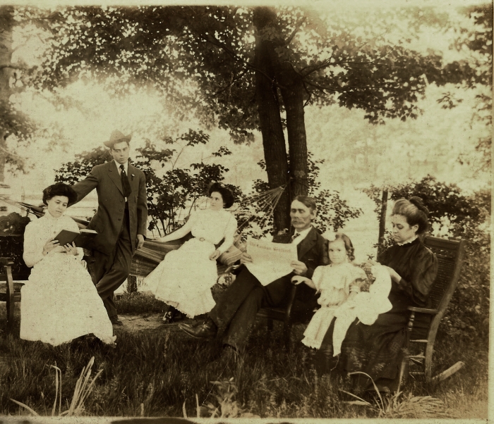 Editor’s Poke 2023 - Appalachia Bare