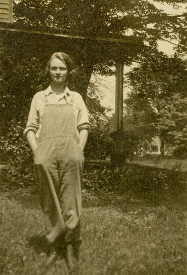 Lottie Finds Work in the Fields - Appalachia Bare